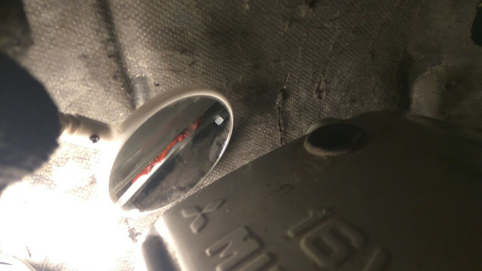 Замена уплотнения задней крышки ГБЦ. — Mitsubishi Space Gear, 2,4 л ...