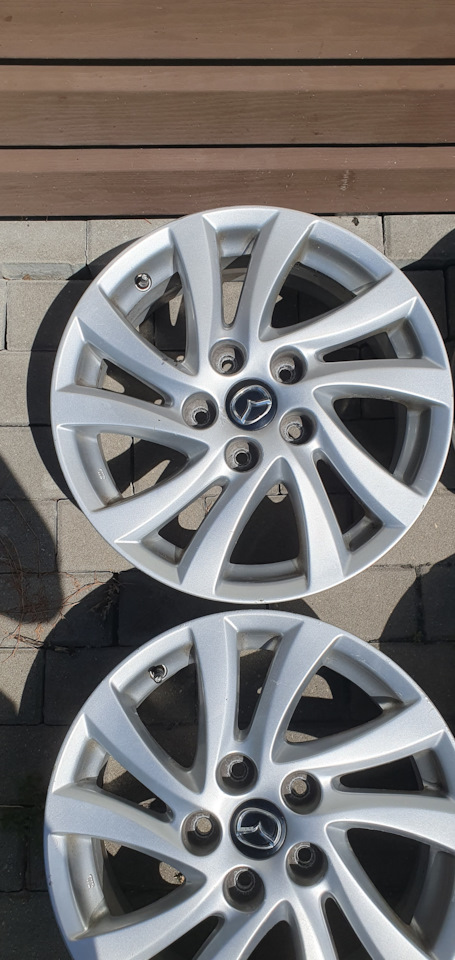 Литые диски 6,5Jx16 ET50 5x114,3 на Mazda 3 (1G) BK, Mazda 3 (2G) BL ...