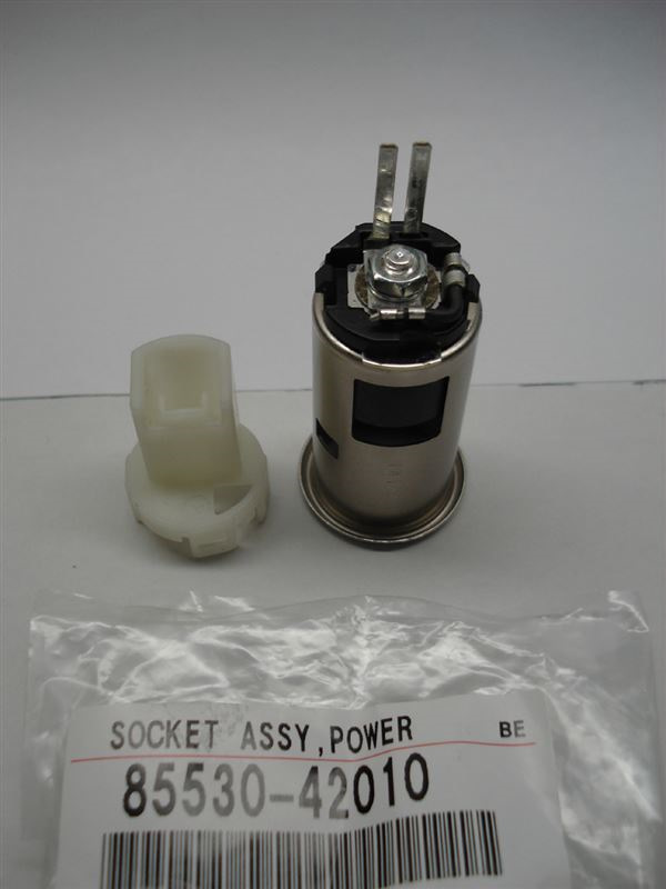 8553042010 Гнездо прикуривателя TOYOTA LEXUS | Запчасти на DRIVE2