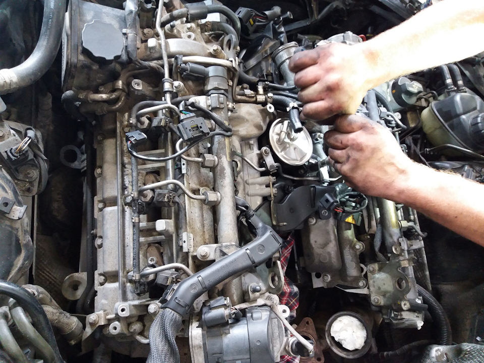 Замена прокладок маслоохладителя мотора ОМ642 4часть — Mercedes-Benz S ...