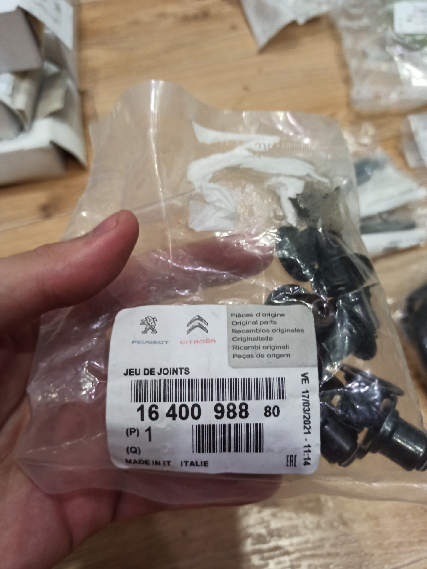 Замена цепи и маслосъемных колпачков — Citroen C4 L, 1,6 л, 2015 года ...