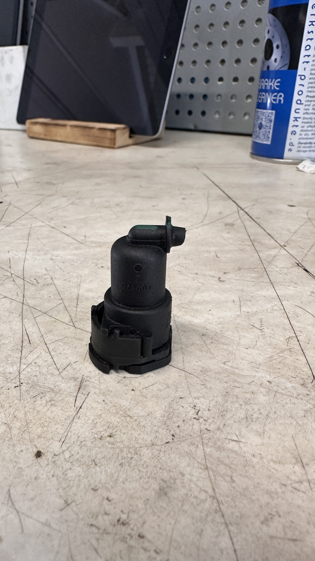 ВЫПУСКНОЙ ШЛАНГ — Volvo XC90 (2G), 2 л, 2017 года | аксессуары | DRIVE2