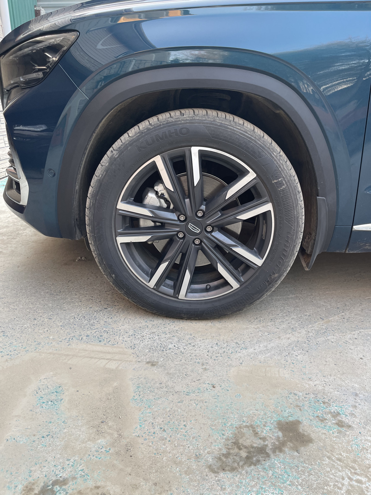 Замена резины — Geely KX11, 2 л, 2022 года | колёсные диски | DRIVE2