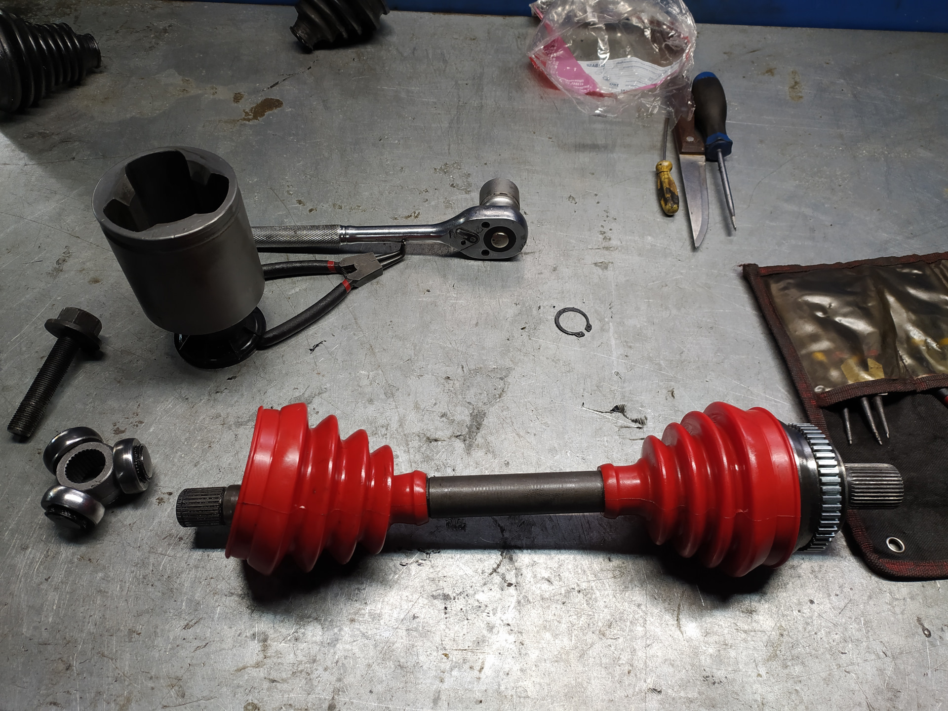 Пыльники шрус. ВАЗ 2121 полиуретан — Mercedes-Benz E-Class Estate (S210), 2,8 л, 2000 года ...