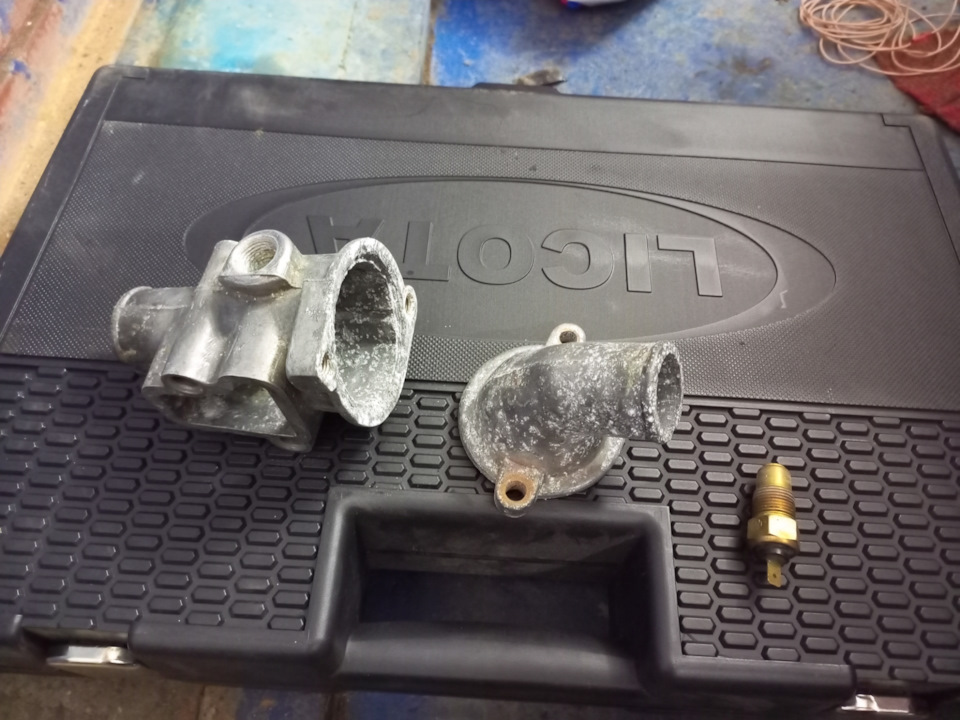 Замена корпуса термостата и датчика температуры ож — ГАЗ 31029, 2,4 л ...