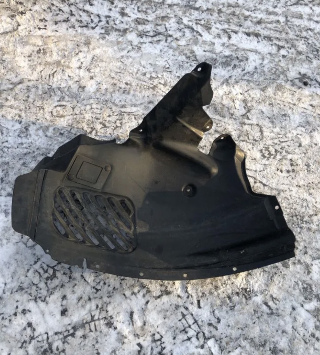 Новый пластик: пыльник + подкрылок — BMW X3 (F25), 2 л, 2013 года ...