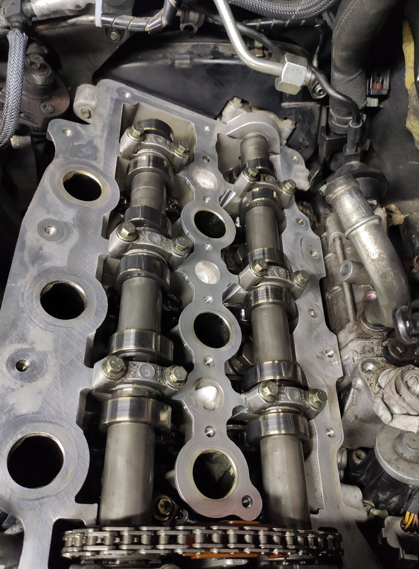 Клапанные крышки. — Jaguar XJ Mark 4, 3 л, 2011 года | запчасти | DRIVE2