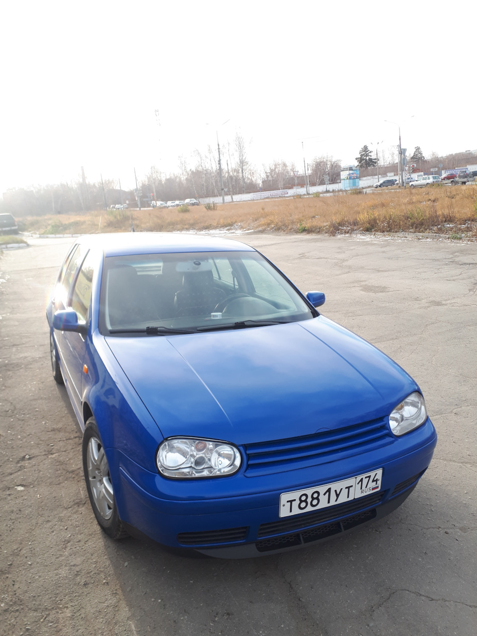 Прощайте реснички — Volkswagen Golf Mk4, 1,6 л, 2001 года | аксессуары | DRIVE2