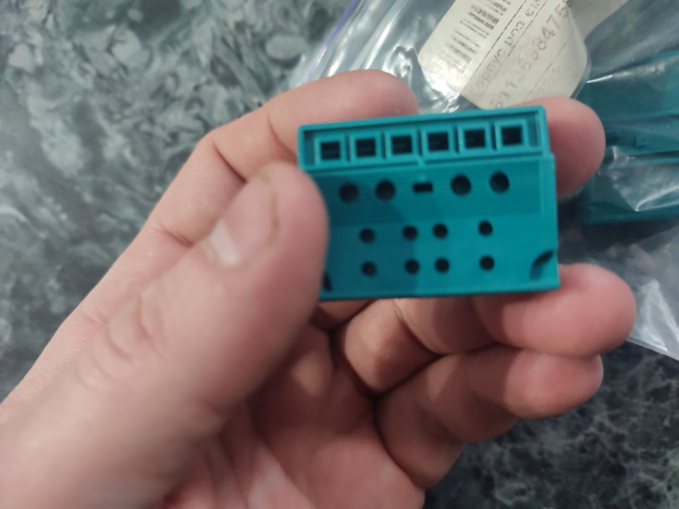 Нужна помощь по разъёмах задних фонарей Е39 — BMW 5 series (E39), 4,4 л ...