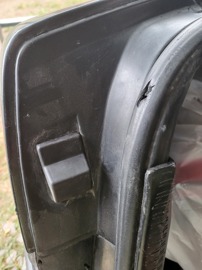 Замена упоров крышки багажника — Mercedes-Benz E-Class Coupe (C124), 3 ...