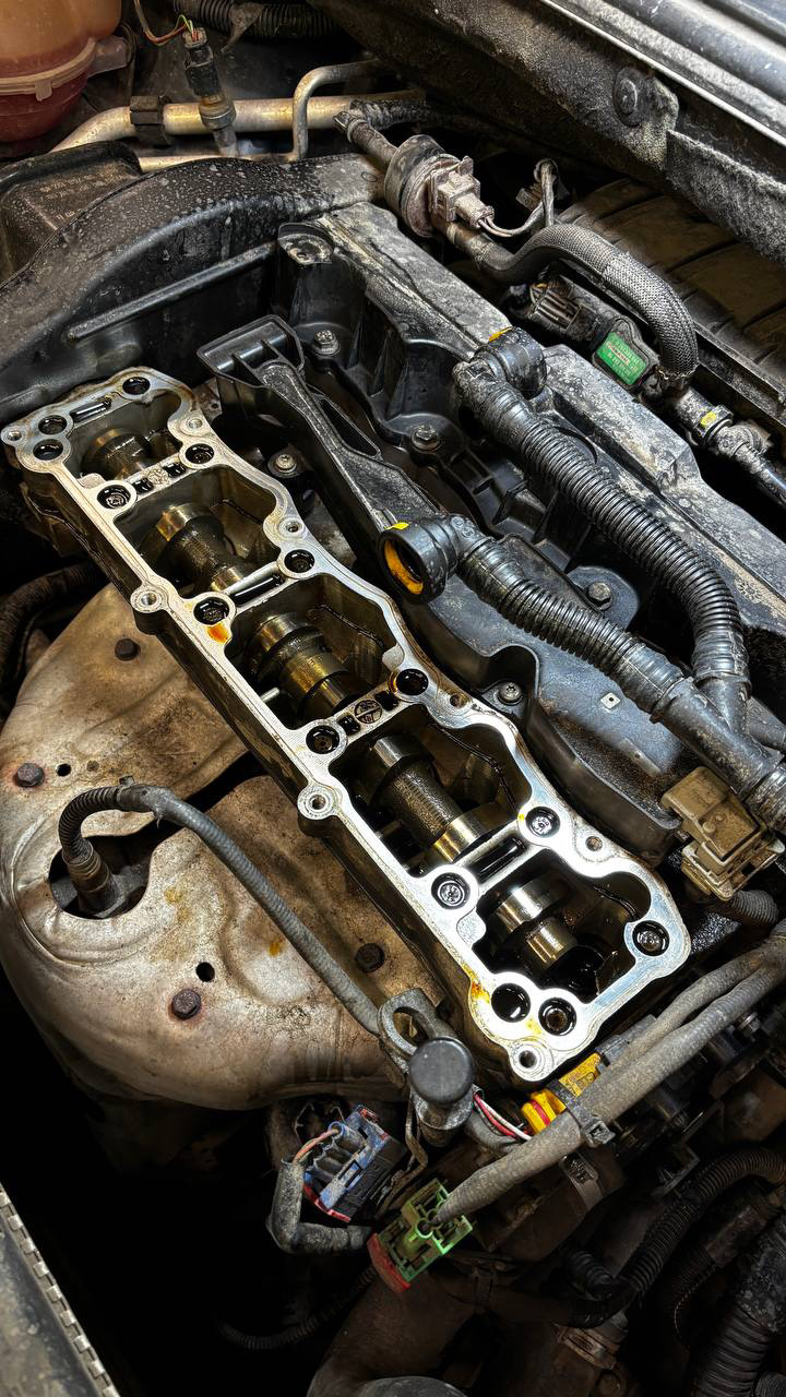 Первое ТО и замена прокладок клапанной крышки — Peugeot 408 (1G), 1,6 л ...