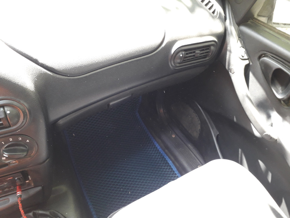 Новые коврики в салон — Chevrolet Niva GLX, 1,7 л, 2007 года ...