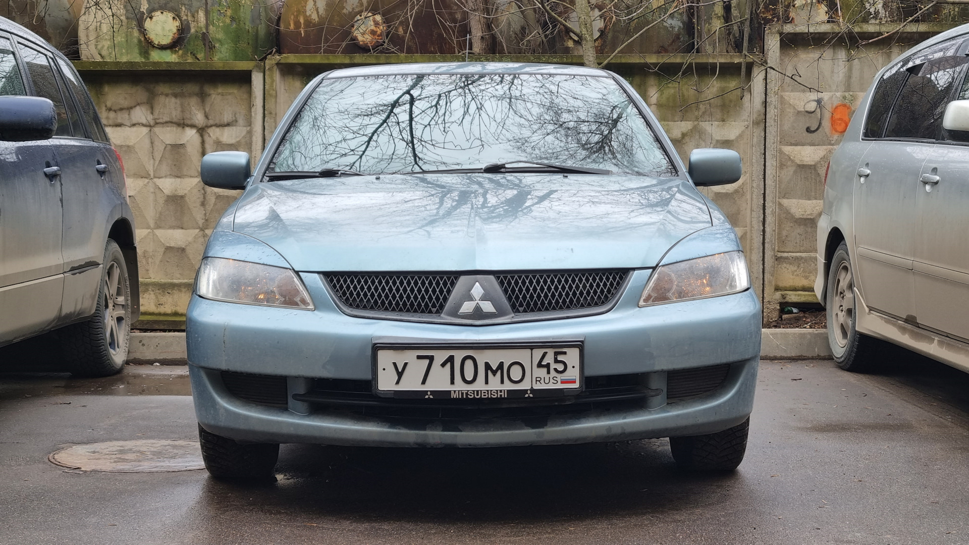 Новые рамки и аккумулятор — Mitsubishi Lancer Ix 2 л 2006 года