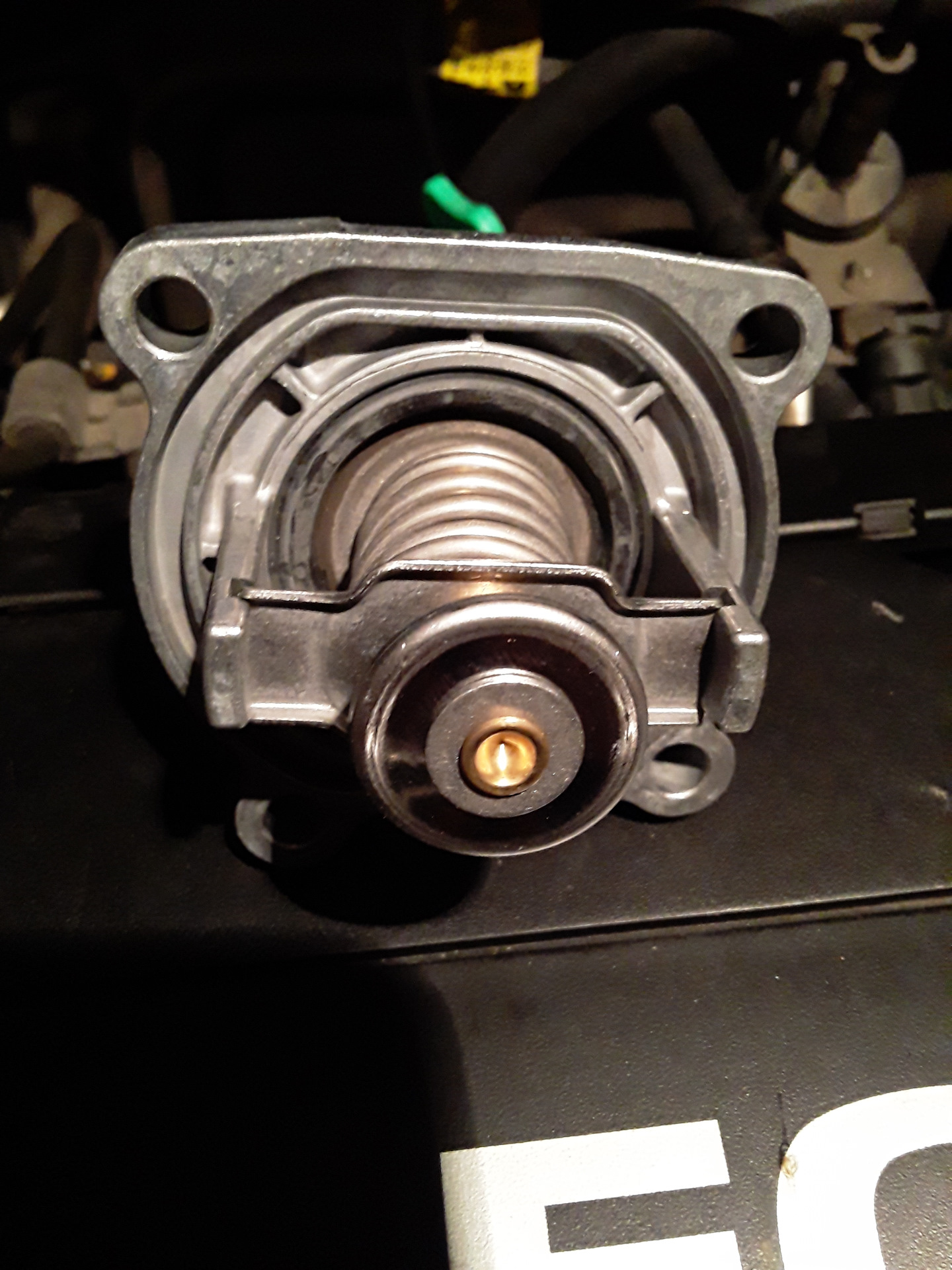 Замена термостата. — Chevrolet Aveo 5-door (1G), 1,4 л, 2010 года ...