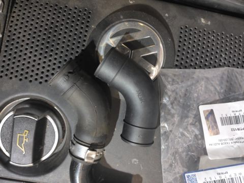 06B103493M Шланг для удаления в VAG | Запчасти на DRIVE2