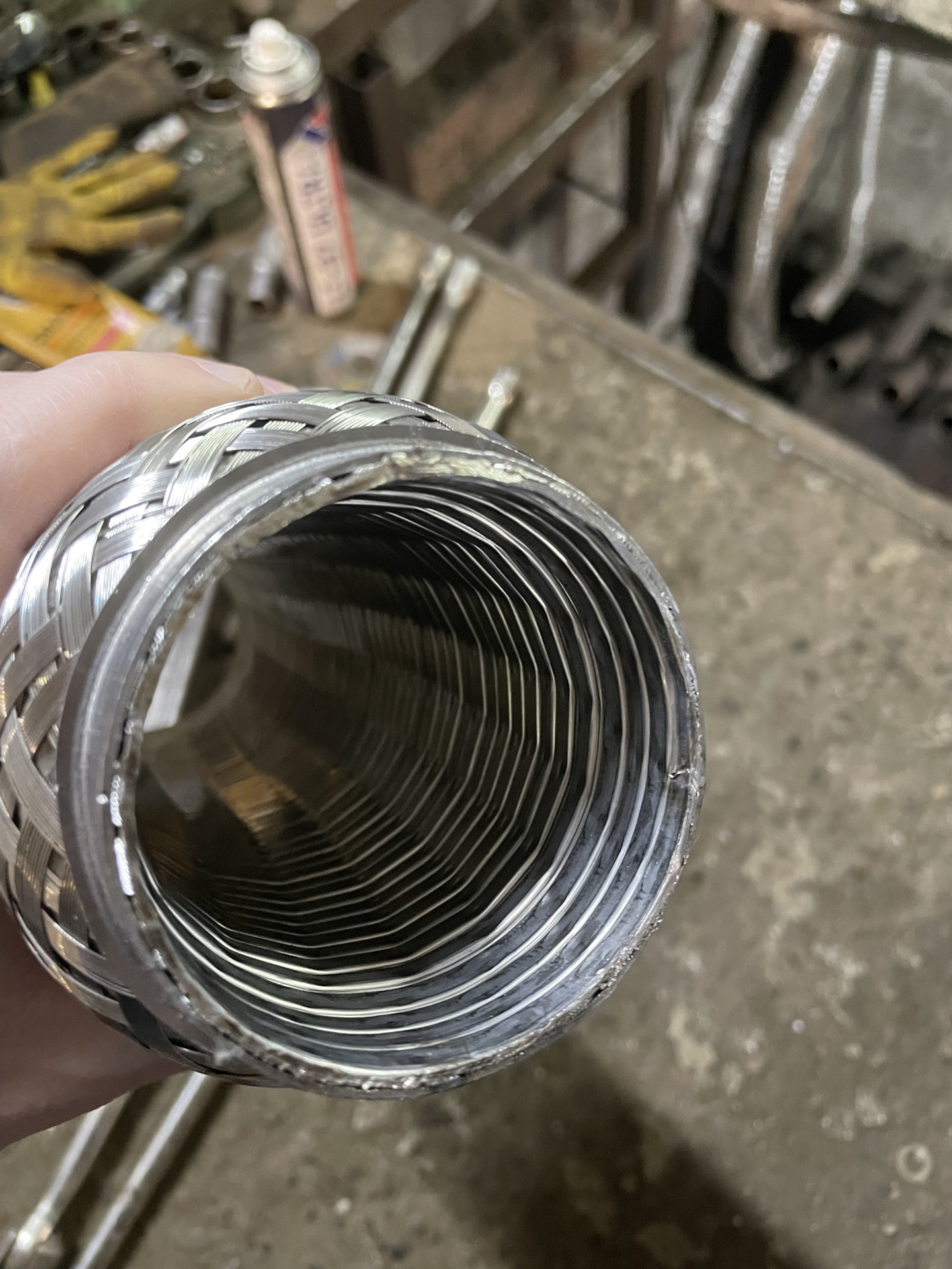 #4 Замена гофры выхлопной трубы Volvo S60II 2.0 T6 B4204T9 MY16 — Volvo ...