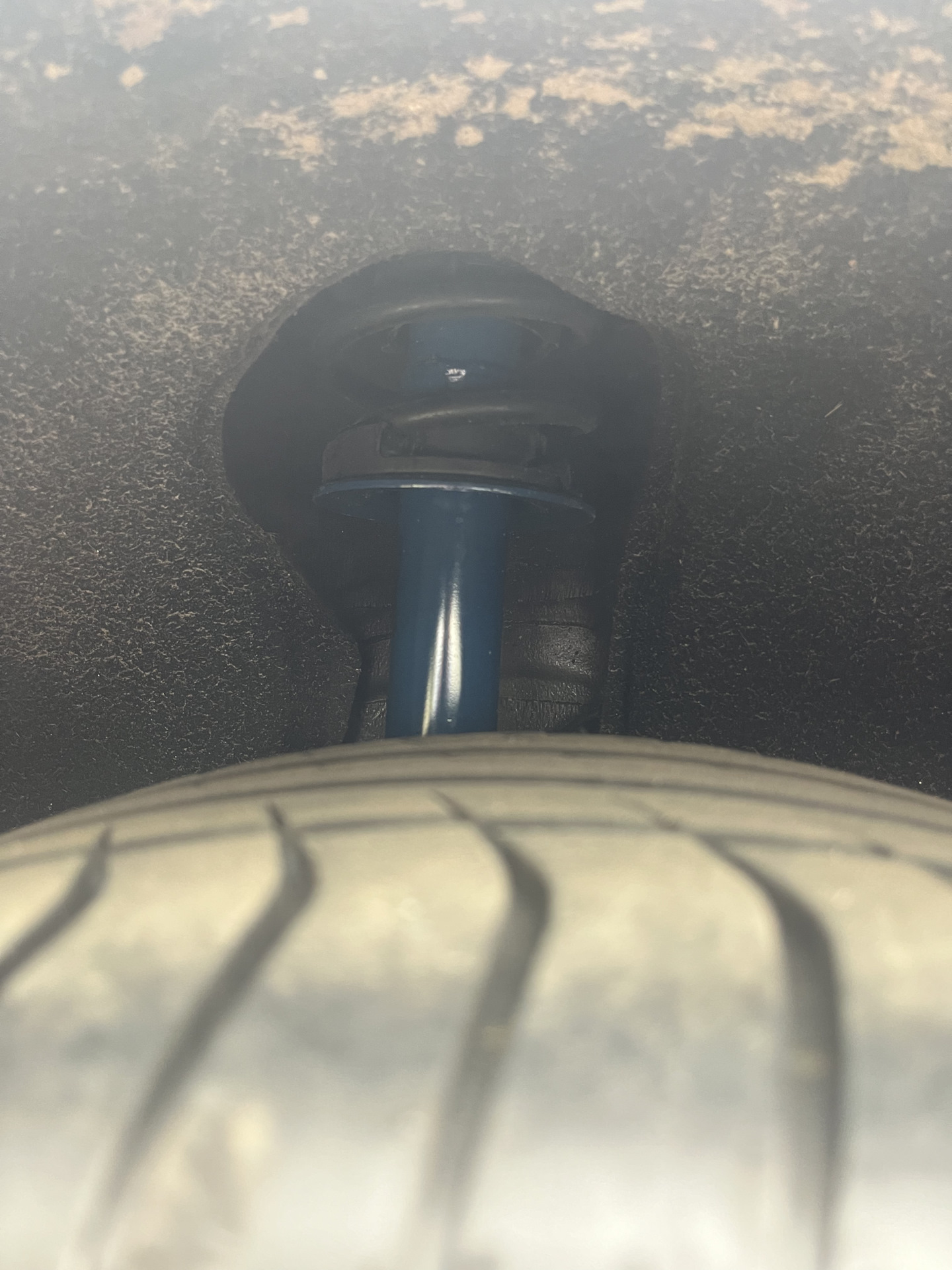 Замена задних амортизаторов — BMW 5 series (G30), 2 л, 2019 года ...