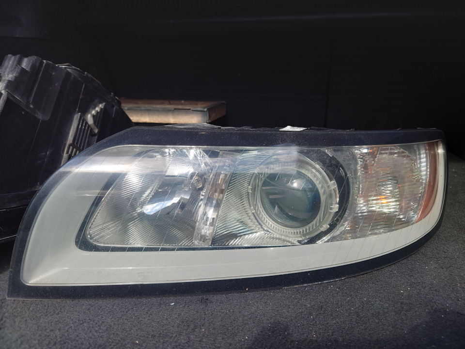 31265694 Фара основная левый Volvo | Запчасти на DRIVE2