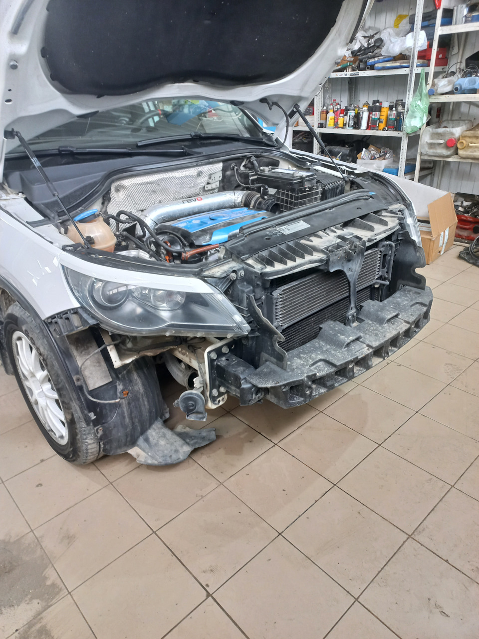 Интеркулер поставили. — Volkswagen Tiguan (1G), 2 л, 2010 года | тюнинг | DRIVE2