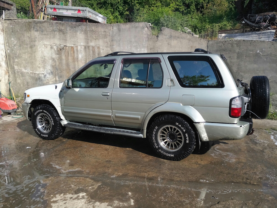 Новые старые колеса 31" — Nissan Terrano Regulus, 3,2 л, 1997 года ...