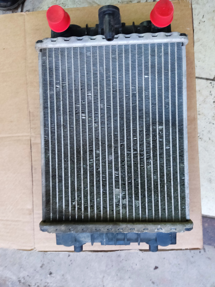 8K0121212B Радиатор дополнительный системы охлаждения VAG | Запчасти на ...
