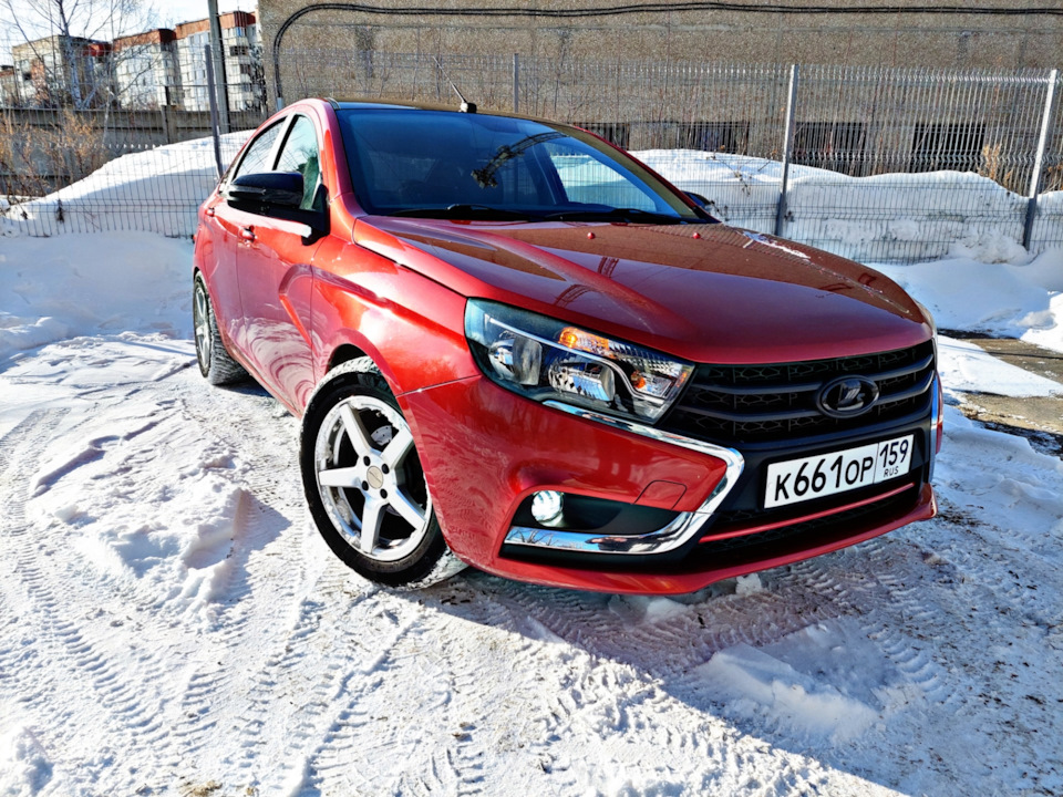 Накладка Веста спорт — Lada Vesta (1G), 1,6 л, 2016 года | аксессуары ...