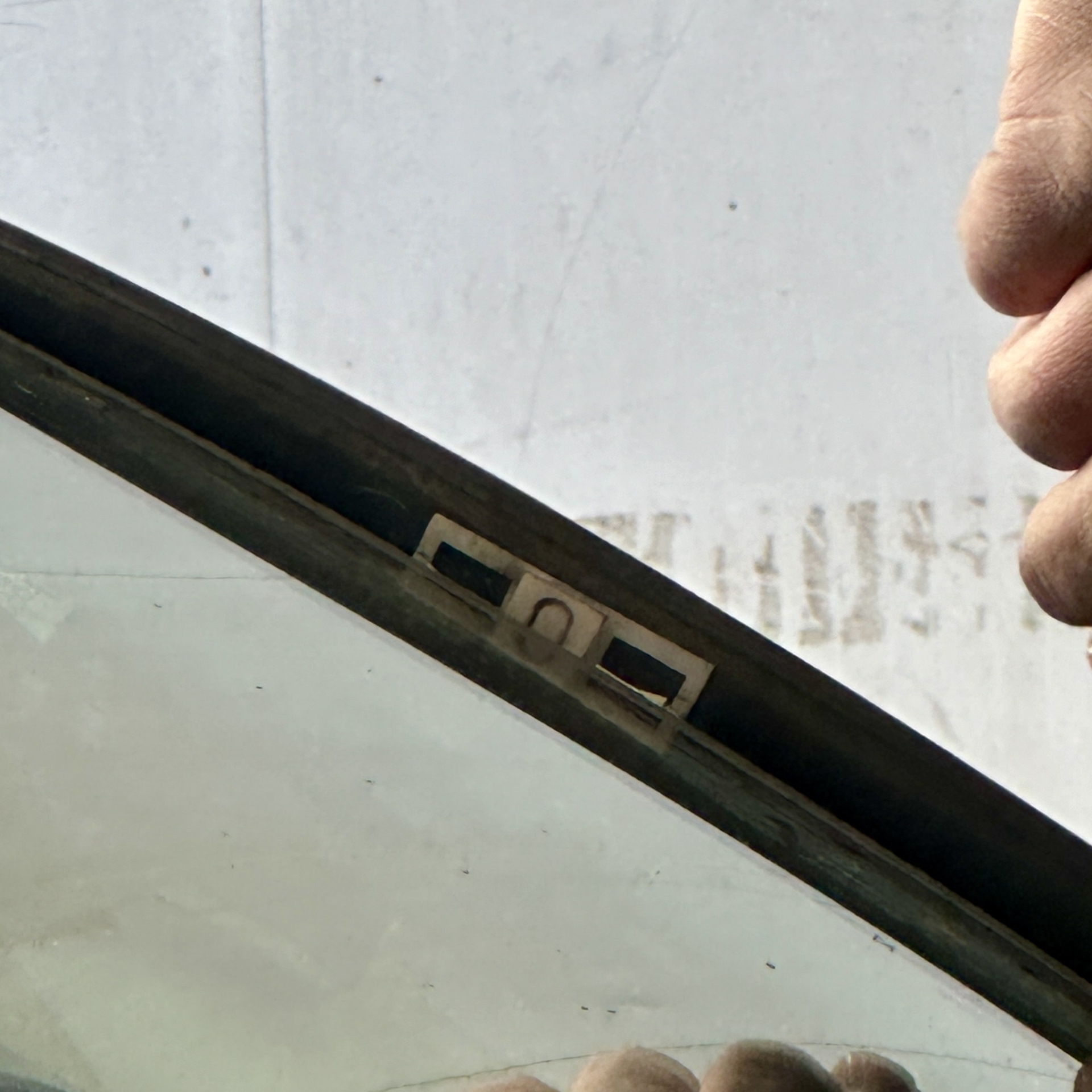 Замена лобового стекла — Lexus LX (URJ200/URJ201), 5,7 л, 2012 года ...