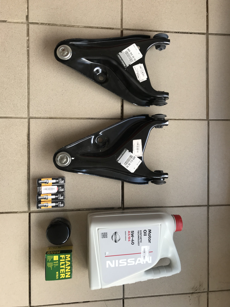 Замена передних рычагов — Nissan Almera V (G11/15), 1,6 л, 2017 года ...