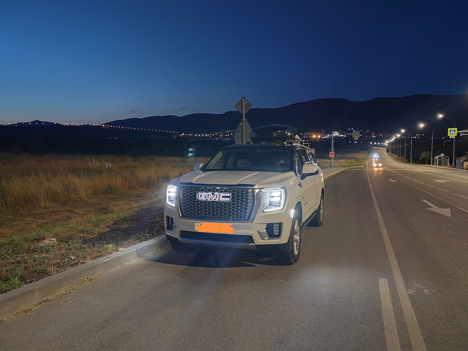 Дополнение про Led эмблему — GMC Yukon (5G), 6,2 л, 2022 года | просто ...