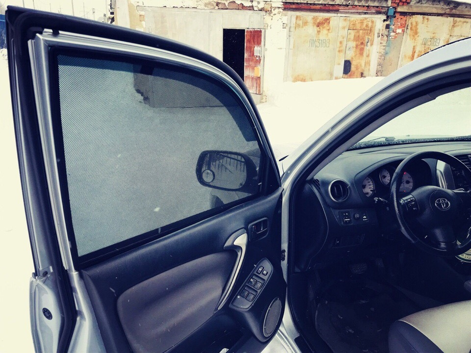 Каркасные шторки AutoZoom — Toyota RAV4 (II), 2 л, 2005 года | стайлинг ...