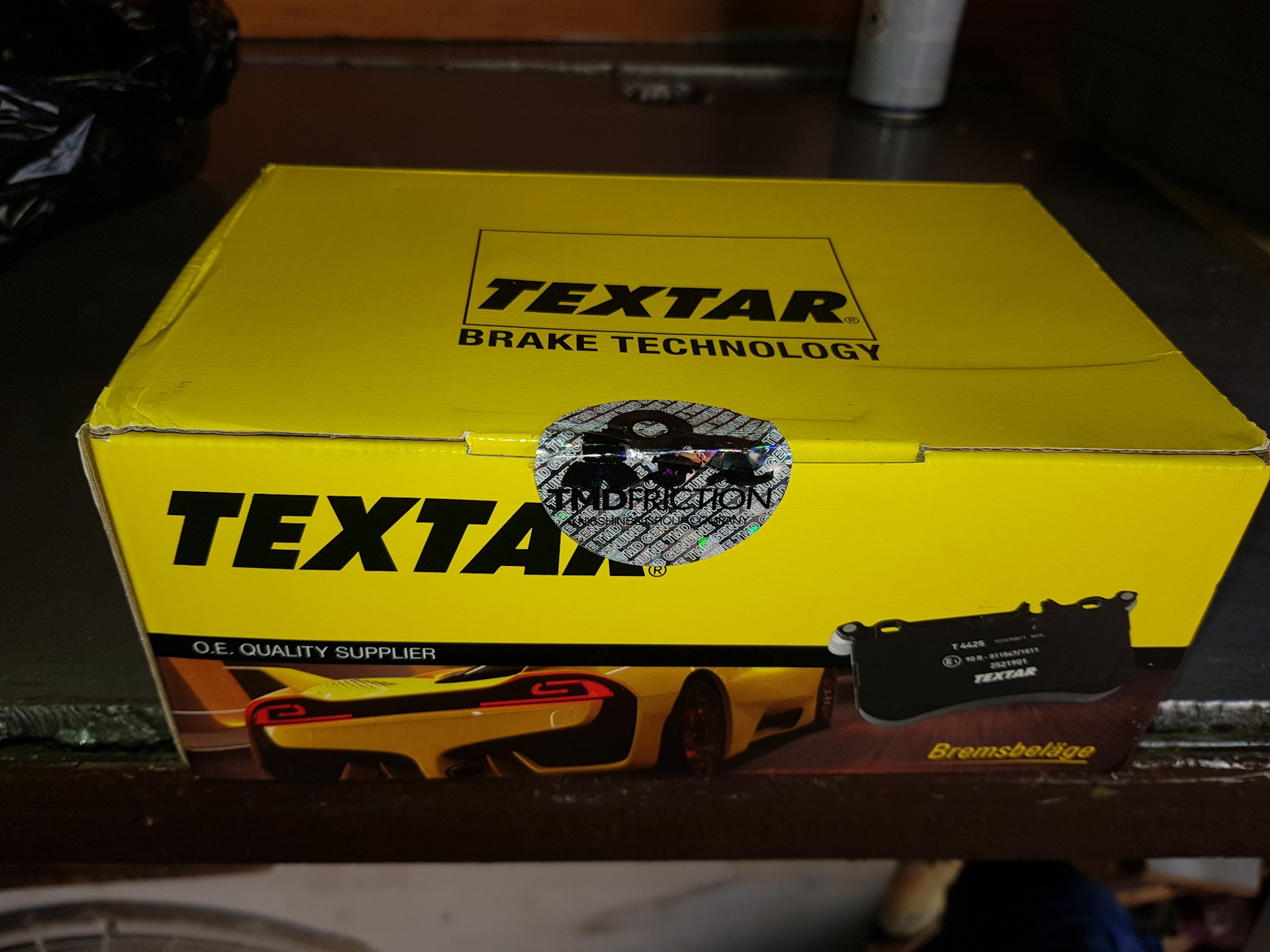 Замена тормозных колодок — Mercedes-Benz E-class (W212), 3,5 л, 2014 ...