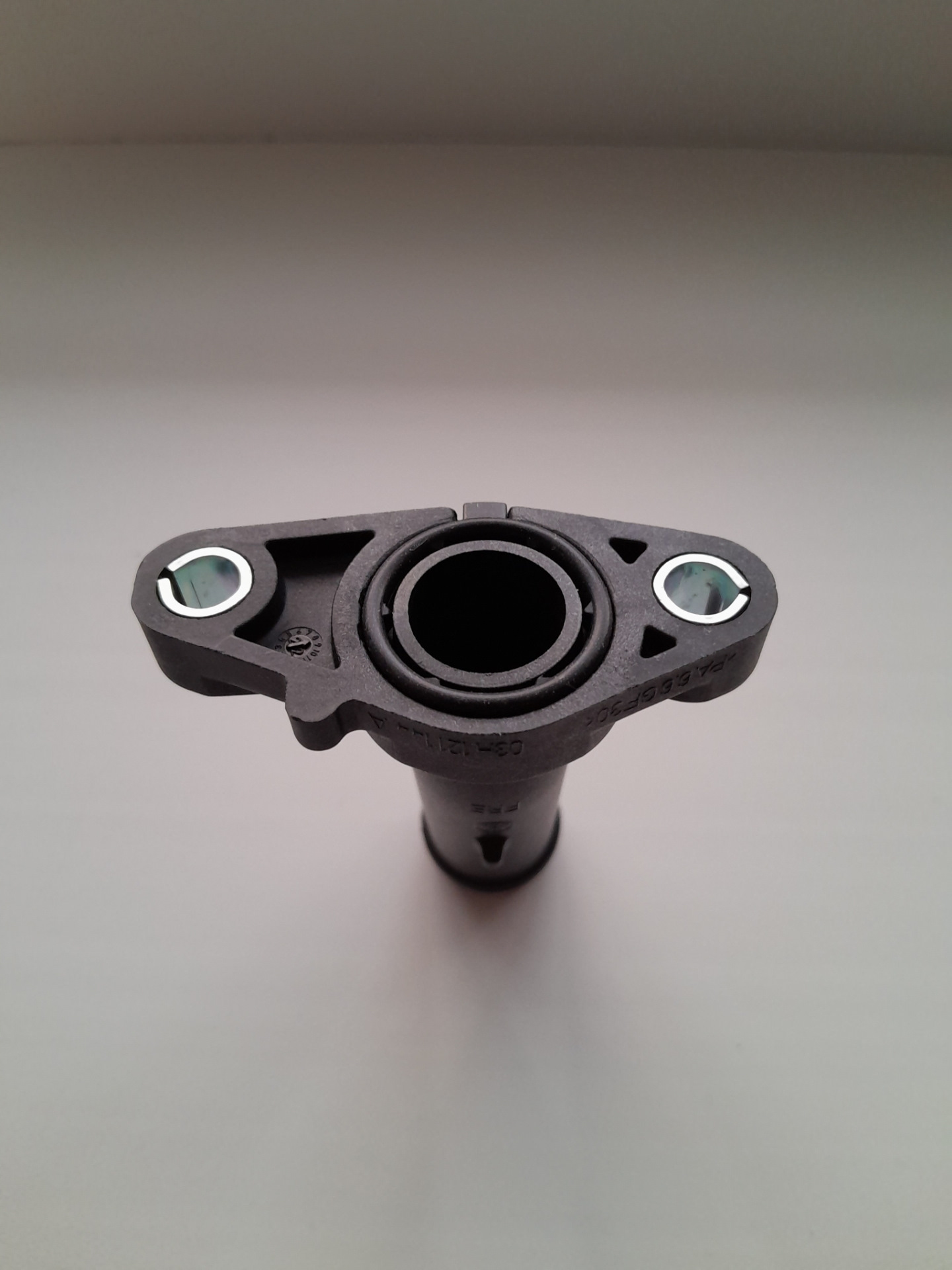 Беда пришла. Треснул штуцер блока. — Volkswagen Touareg (2G), 3,6 л ...