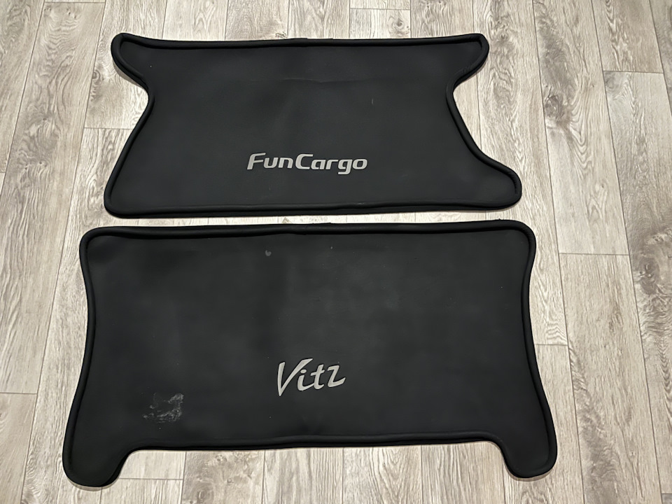В продаже очень редкий оригинальный коврик багажника Vitz FunCago ...