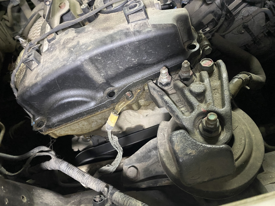 Замена прокладки клапанной крышки и свечей зажигания — KIA Sorento (2G ...