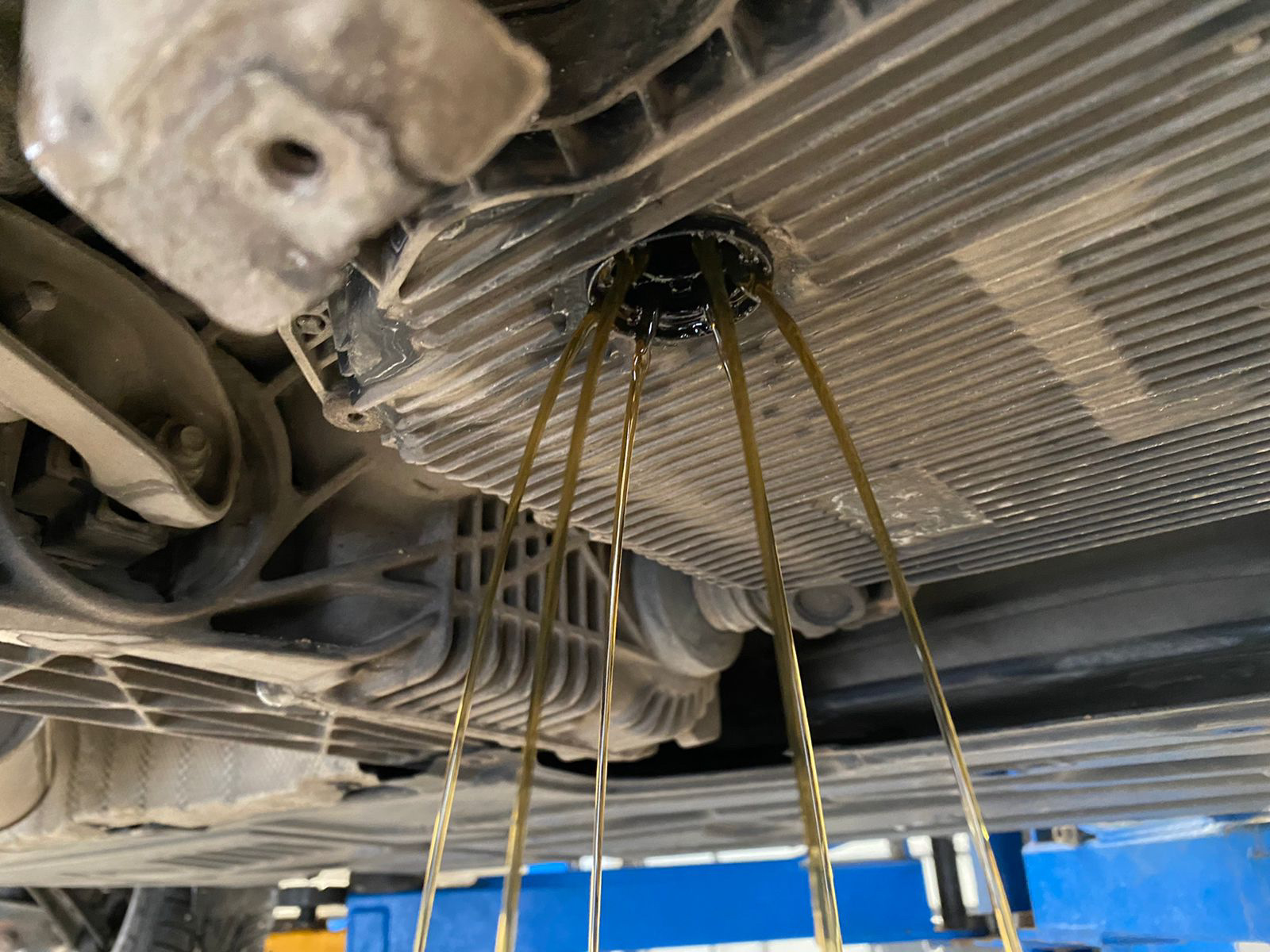 Большой oil-сервис + замена рейки+ приборка — BMW X3 (F25), 2 л, 2015 ...