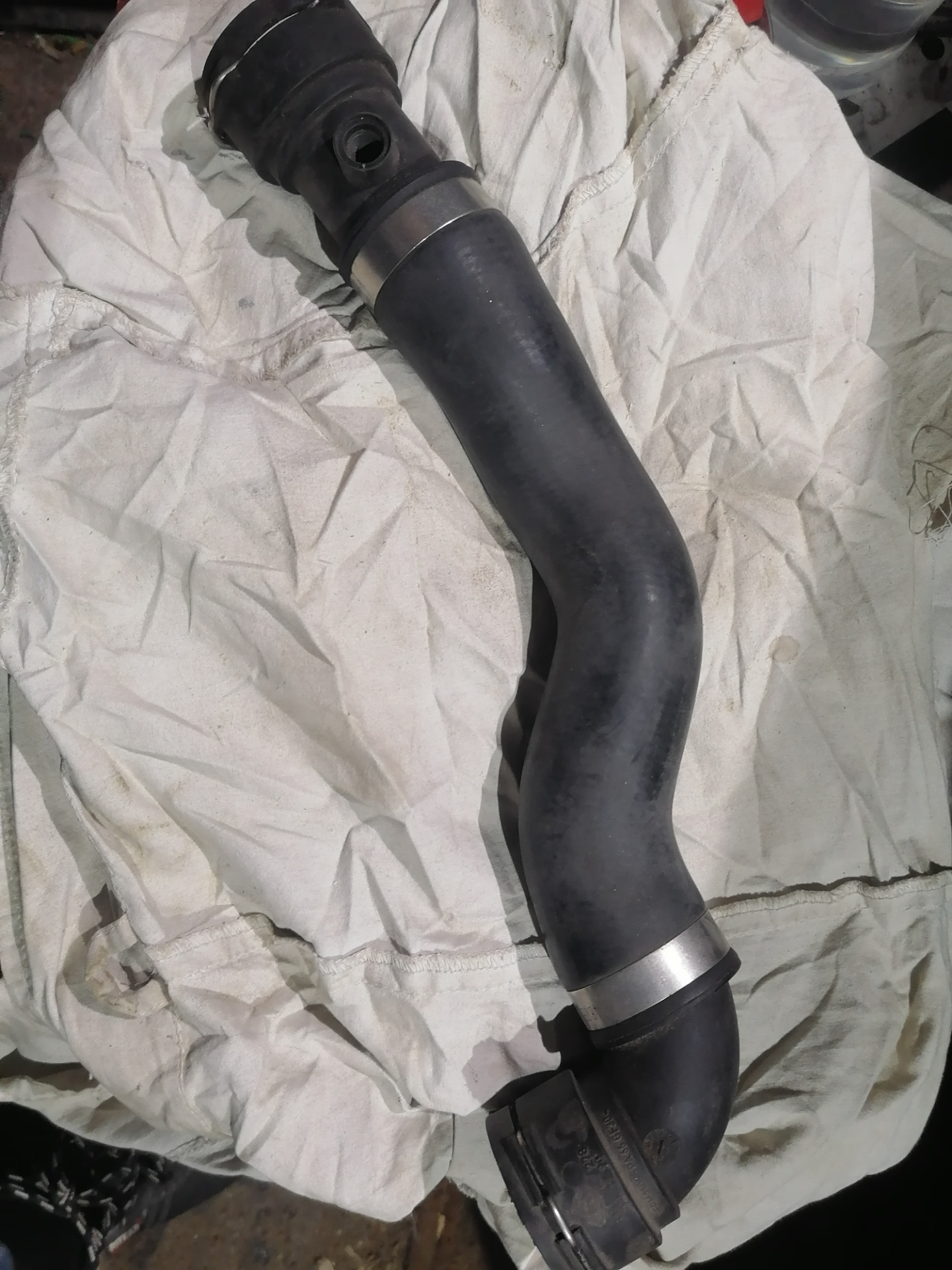 Течь антифриза, замена уплотнительных колец. — BMW 5 series (E39), 2,5 ...