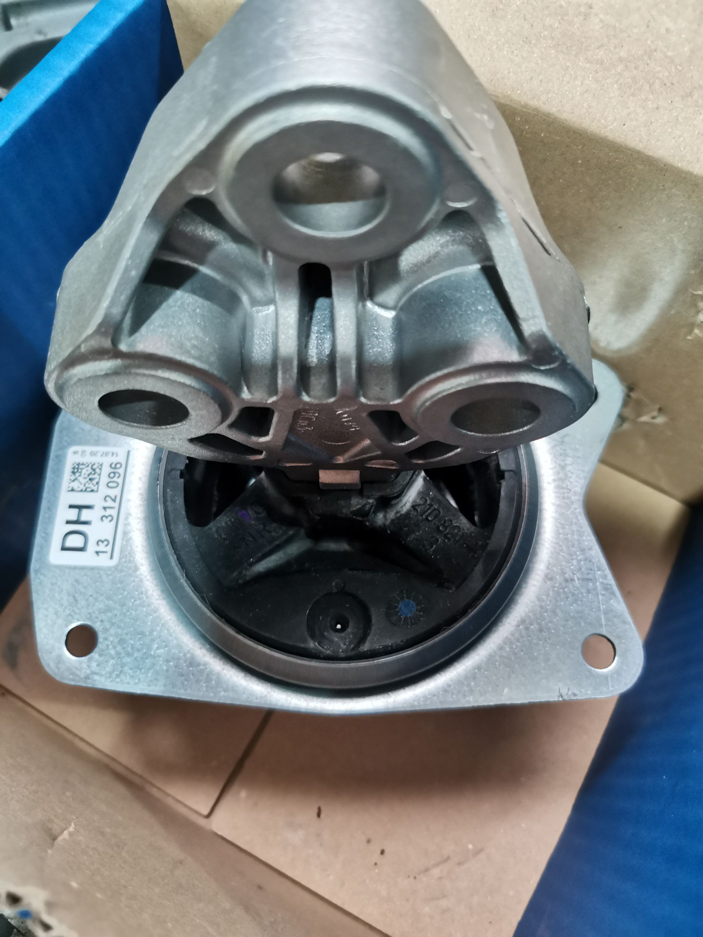 Замена правой и левой опоры (подушки) двигателя Opel Insignia — Opel ...