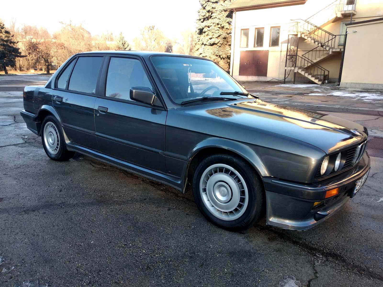 Да да просто помыл и просто зафотал ))) — BMW 3 series (E30), 3 л, 1985 ...