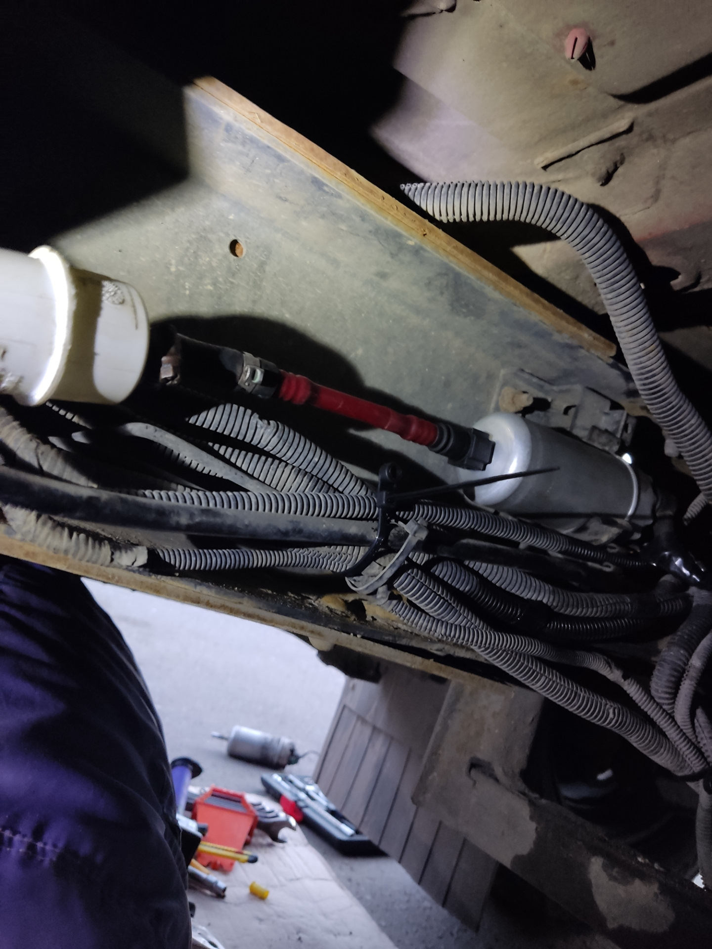 Замена насоса на Iveco Daily. — Iveco Daily (5G), 3 л, 2011 года ...