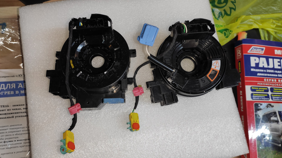 Штатный подогрев руля ч.2 — Toyota C-HR, 1,2 л, 2017 года | своими ...