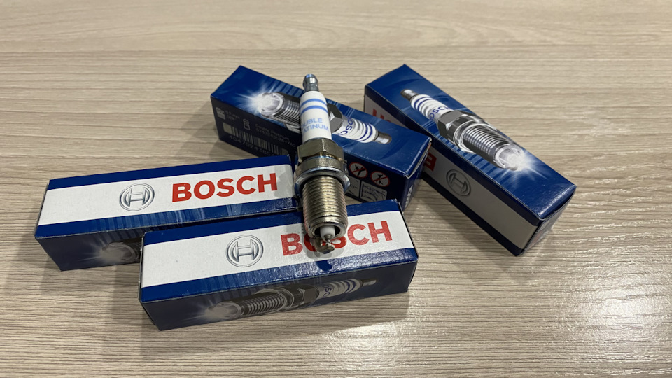 Свечи. Bosch / Torch / Bosch — Audi A4 Allroad (B8), 2 л, 2013 года ...