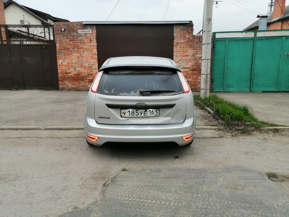Замена заднего бампера — Ford Focus Hatchback II, 1,6 л, 2009 года ...