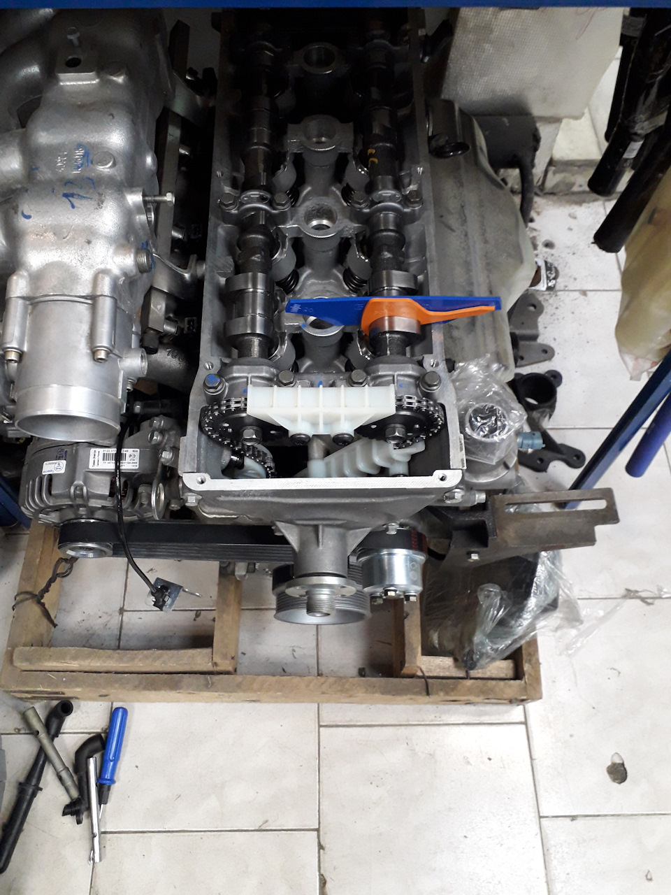 KKB500470 КРОНШТЕЙН ОПОРЫ ДВИГАТЕЛЯ Jaguar Land Rover | Запчасти на DRIVE2