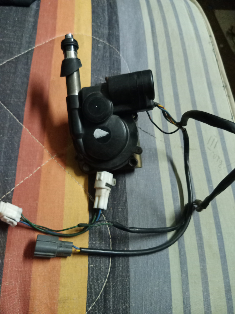 Габаритная Антенна в передний бампер. — Toyota Chaser (90), 3 л, 1993 ...