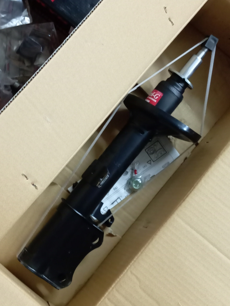 Замена стоек на KYB. — Toyota Corona Exiv, 1,8 л, 1995 года | запчасти | DRIVE2