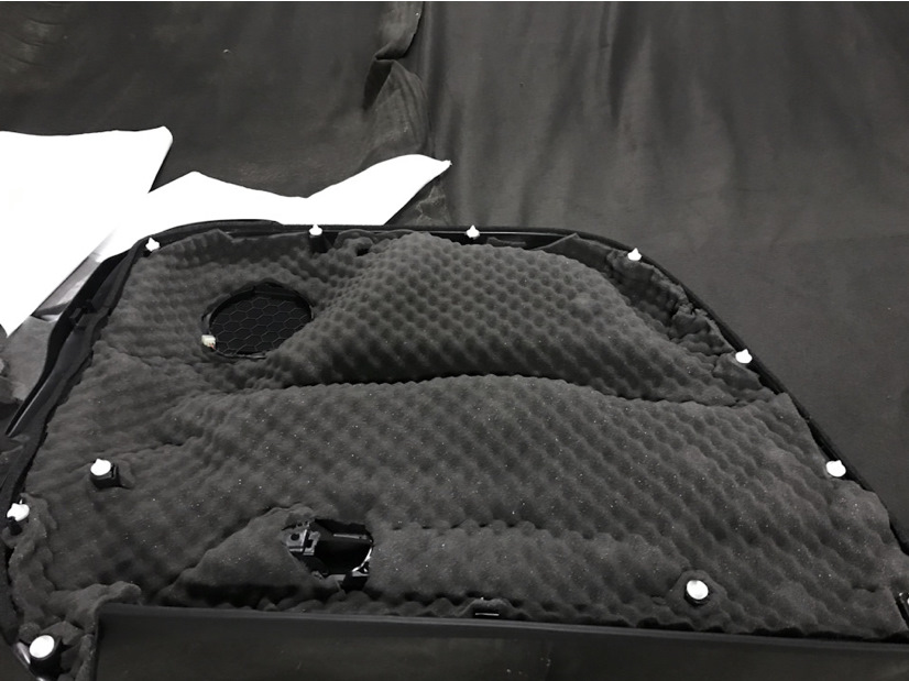 Шумоизоляция капота и передних дверей — Mazda CX-5 (2G), 2 л, 2020 года ...