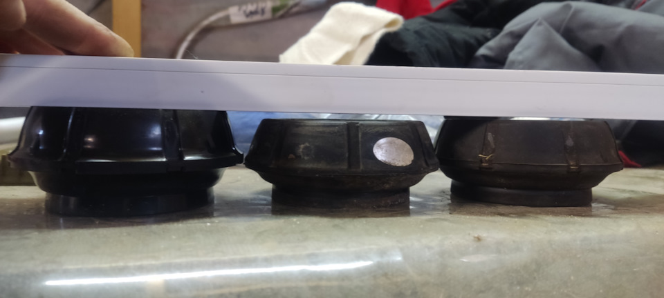 Замена передних аммортов. Monroe G7369 — Lada Ларгус, 1,6 л, 2015 года ...