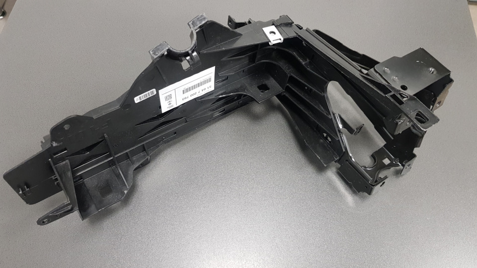 51647200793 Стойка Л BMW | Запчасти на DRIVE2