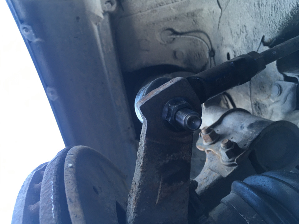 Рулевой наконечник — Ford Escape (2G), 2,5 л, 2010 года | своими руками ...