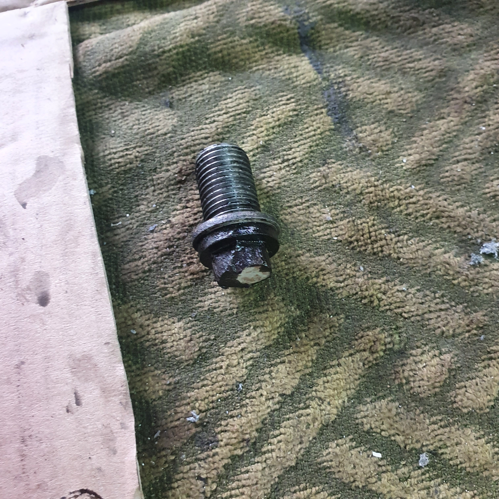 Замена масла, топливного фильтра — Mercedes-Benz Vito (1G), 2,2 л, 2003 ...